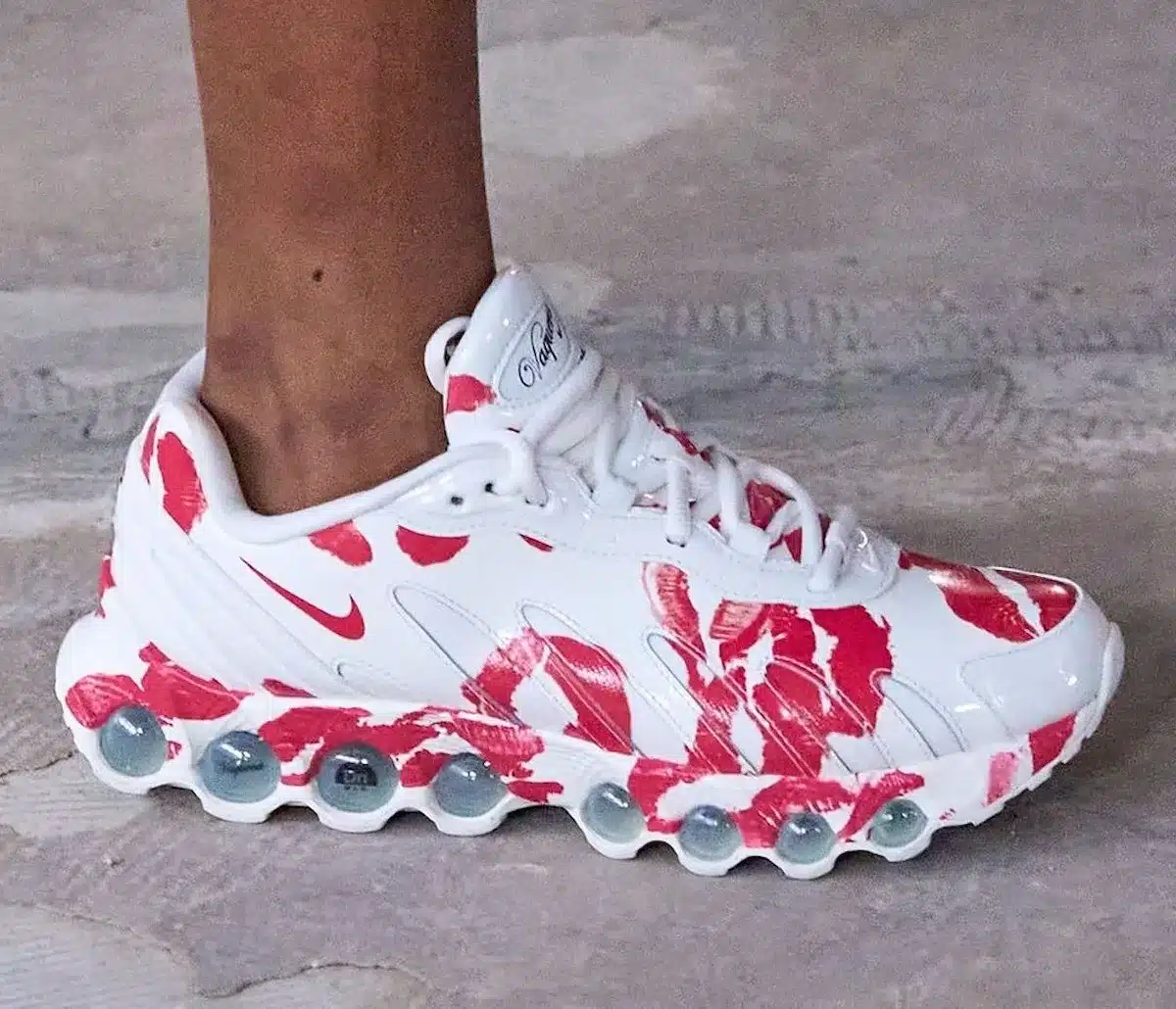 Vaquera x Nike : une Air Max DN8 punk et romantique dévoilée à la ...