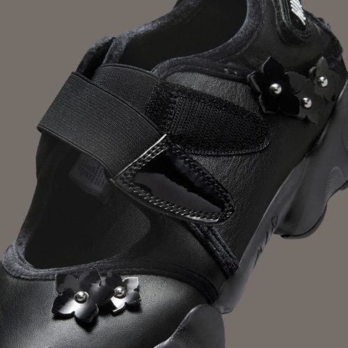 Nike Air Rift “Black Flowers”: The iconic split-toe sneaker returns in ...